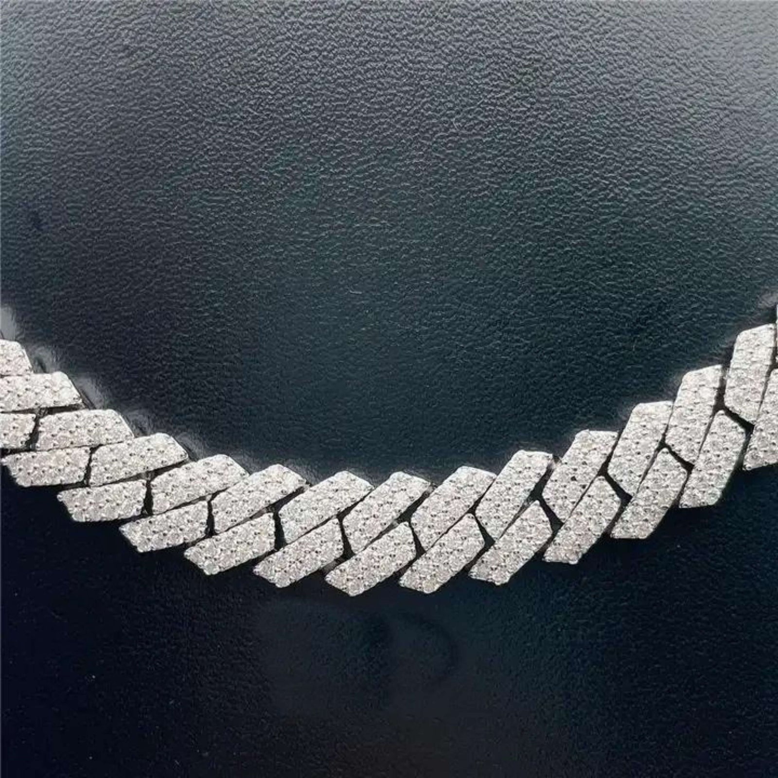 Moissanite Cuban Links Chain 8mm - 925 Sterling Silver – GOLDZENN